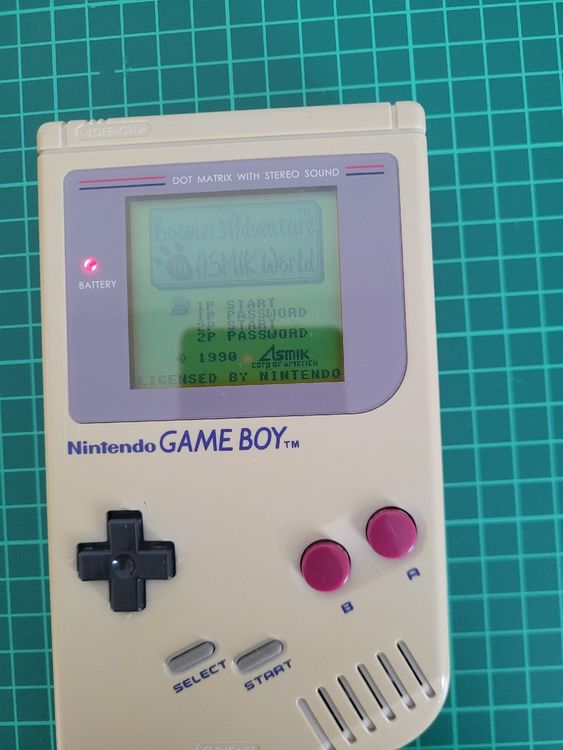 Classic Nintendo Game Boy Handheld Console with Game (Gebraucht) in ...