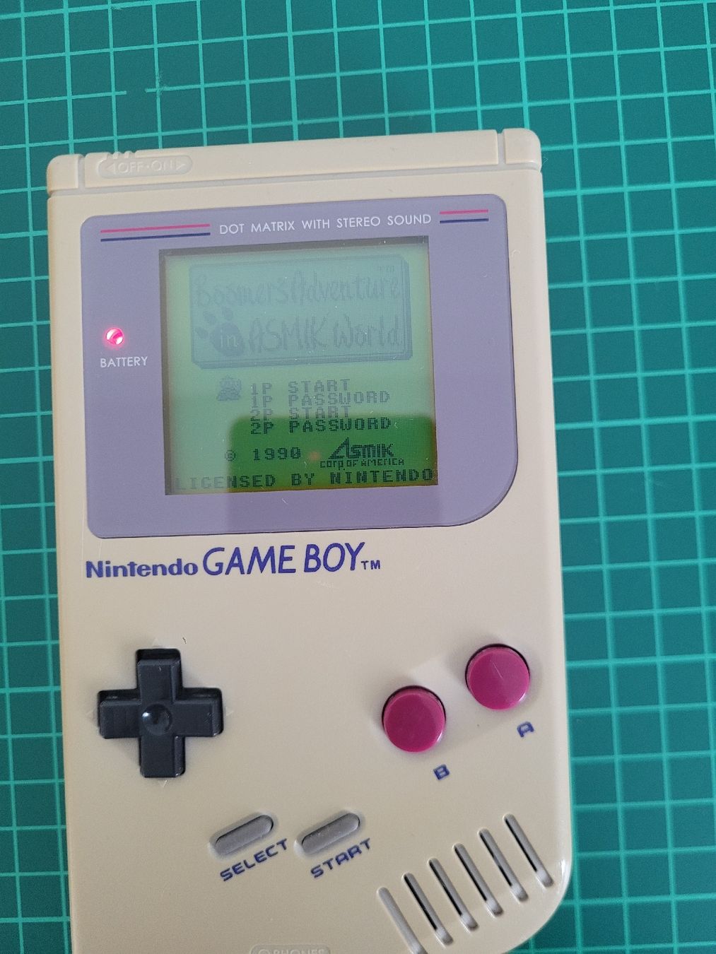 Classic Nintendo Game Boy Handheld Console with Game (Gebraucht) in ...