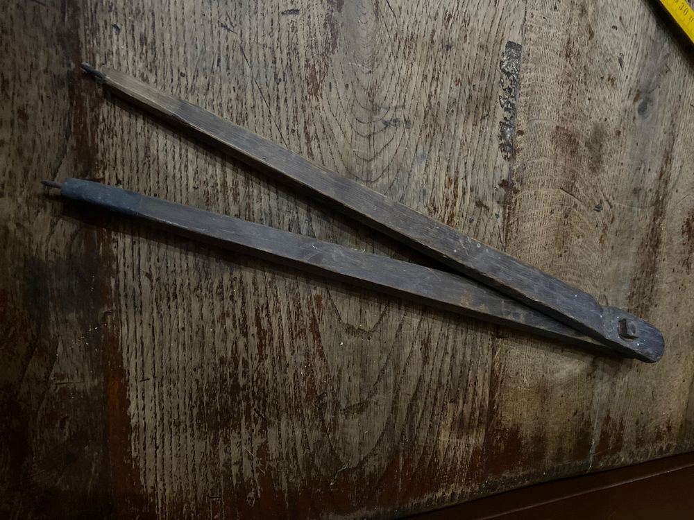 Ancien compas bois (Gebraucht) in Lajoux JU für CHF 16 – mit Lieferung auf Ricardo kaufen