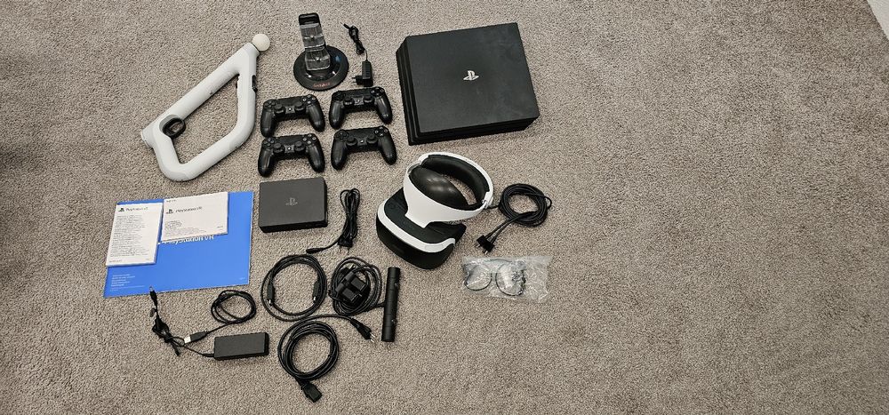 Sony Playstation 4Pro & VR & Zubehör (Gebraucht) in Biberstein für CHF 149 – mit Lieferung auf ...