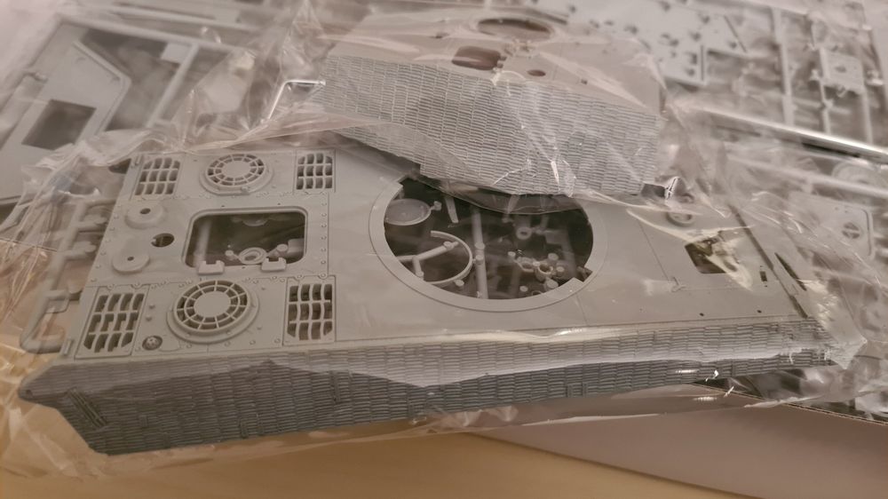 1:35 King Tiger Henschel Zimmerit - Dragon 6303 (Neu (gemäss ...