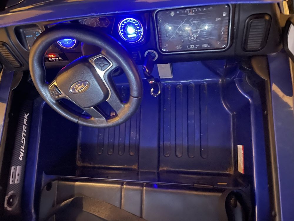 Ride on Car. Kinder Elektro Auto Jeep Ford Ranger 2 Plätzer | Kaufen ...