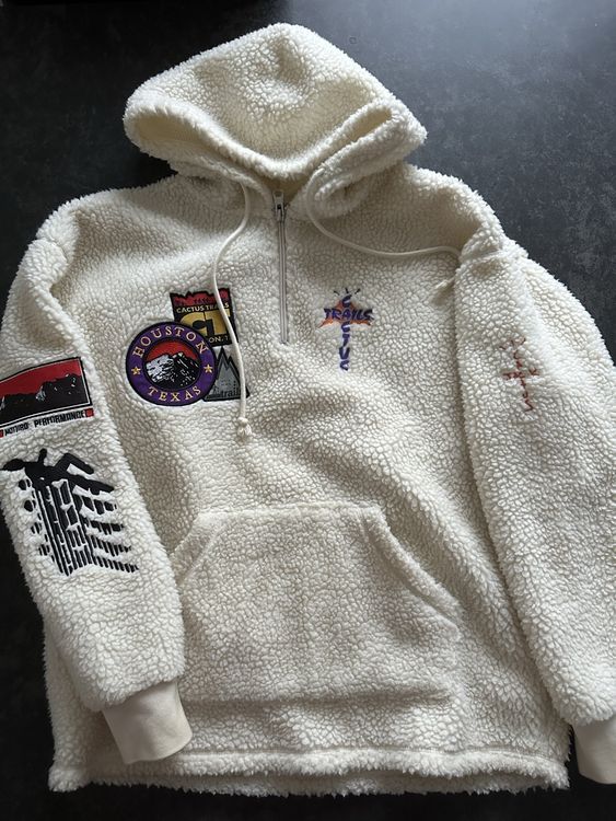 Pull Travis Scott (Cactus Jack) (Neu (gemäss Beschreibung)) in Bôle für ...