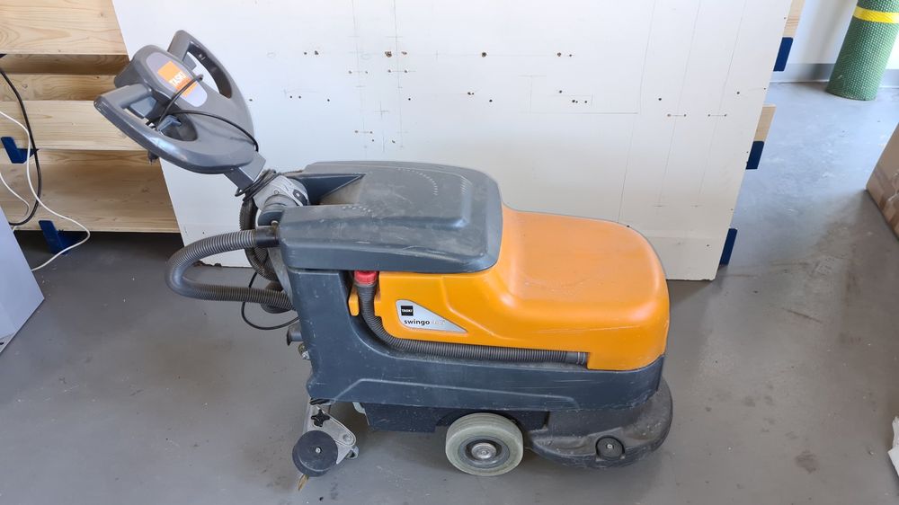 Putzmaschine TASKI swingo 455 B BMS (Gebraucht) in Kleindietwil für CHF ...