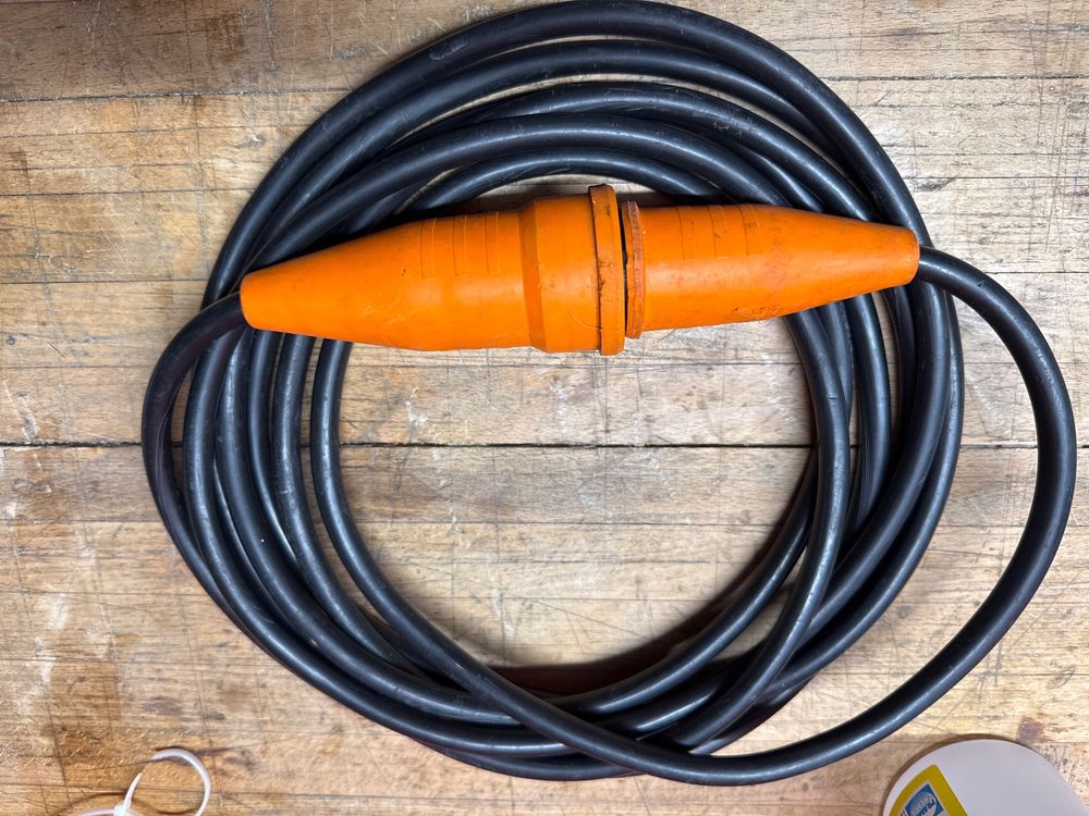 Kabel mit Stecker SEV15S mit SEV15K IP44 5m Kabel (Gebraucht) in ...