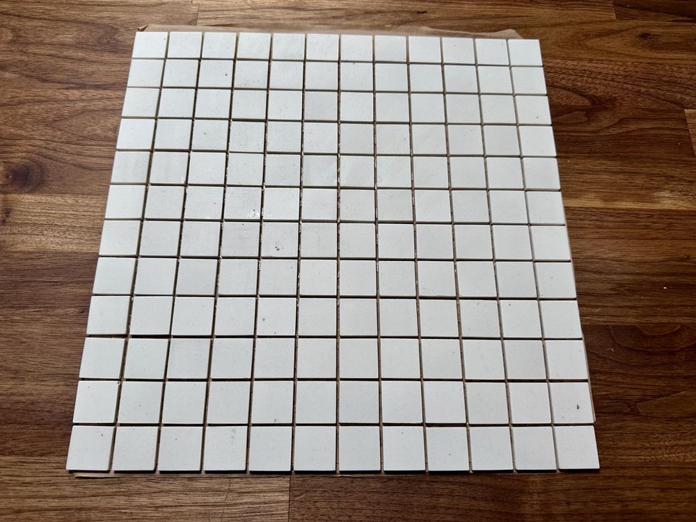 Mosaik weiss matt 80 m² (Neu und originalverpackt) in Wigoltingen für ...
