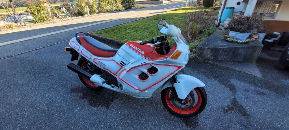 Honda CBR 1000 F SC21 (Gebraucht) in Vordemwald für CHF 242 – nur ...