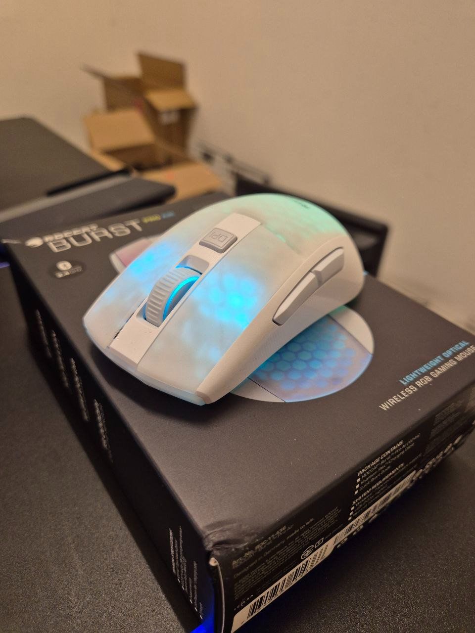 Neuwertige Roccat Burst Pro Air Wirless Bluetooth Gamer Maus (Gebraucht ...