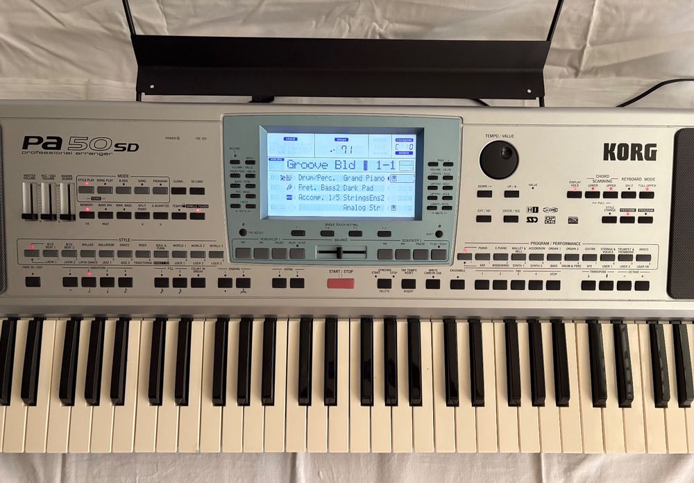 Keyboard KORG PA50 (Gebraucht) in Zürich für CHF 220 – nur Abholung auf ...