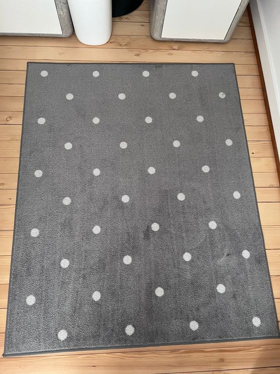 Schöner Kinderteppich grau mit weissen Punkten (Neu (gemäss ...