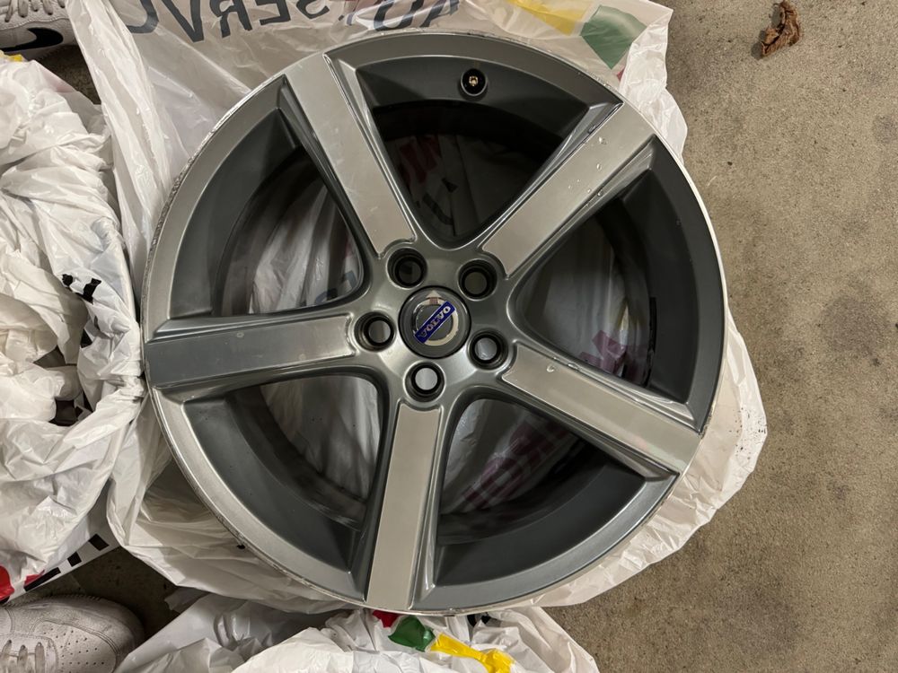 Volvo R-Design Felgen (Gebraucht) in Langnau am Albis für CHF 300 – nur ...