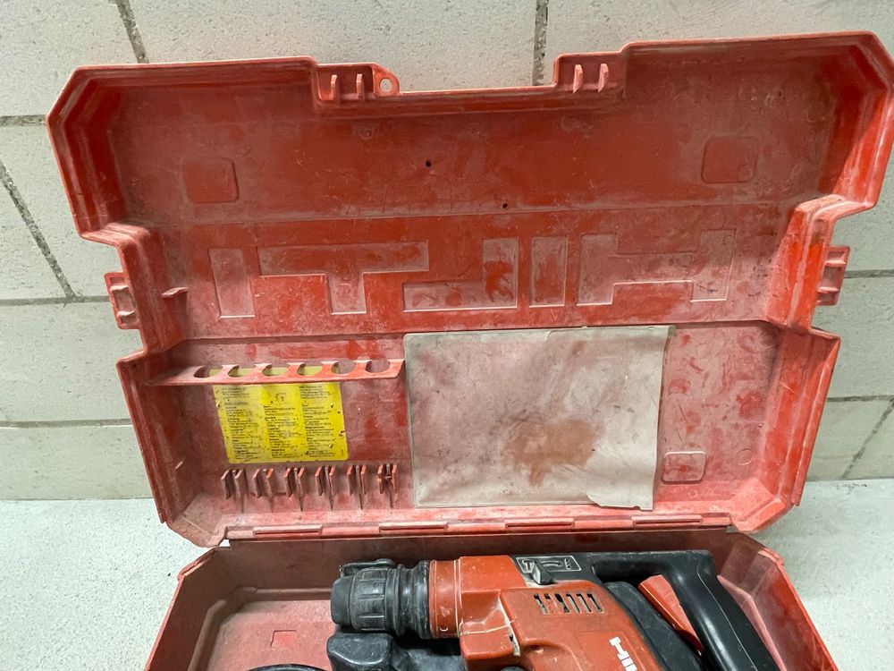 Hilti TE5 Bohrhammer (Los 06) - 8493 Saland (Gebraucht) in Turbenthal ...