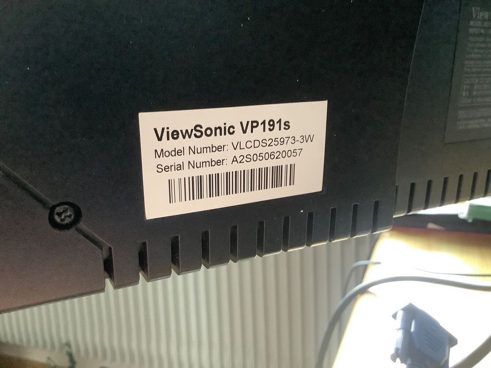 VIEW SONIC Monitor Bildschirm VP 191s, mit Ständer (Gebraucht) in ...