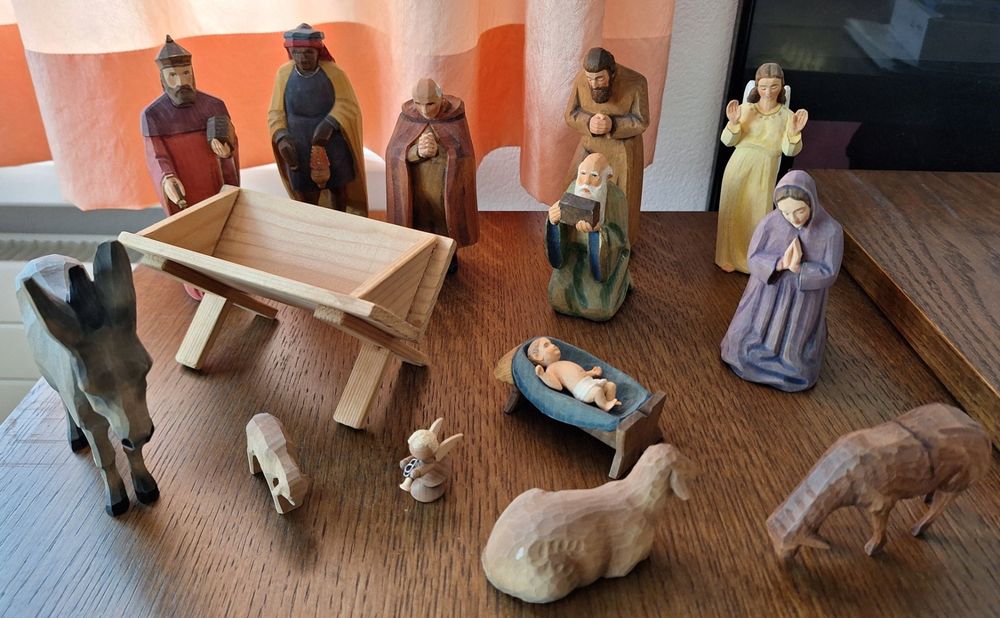 Brinzer Krippen-Figuren aus Holz (Gebraucht) in für CHF 622.95 – mit ...