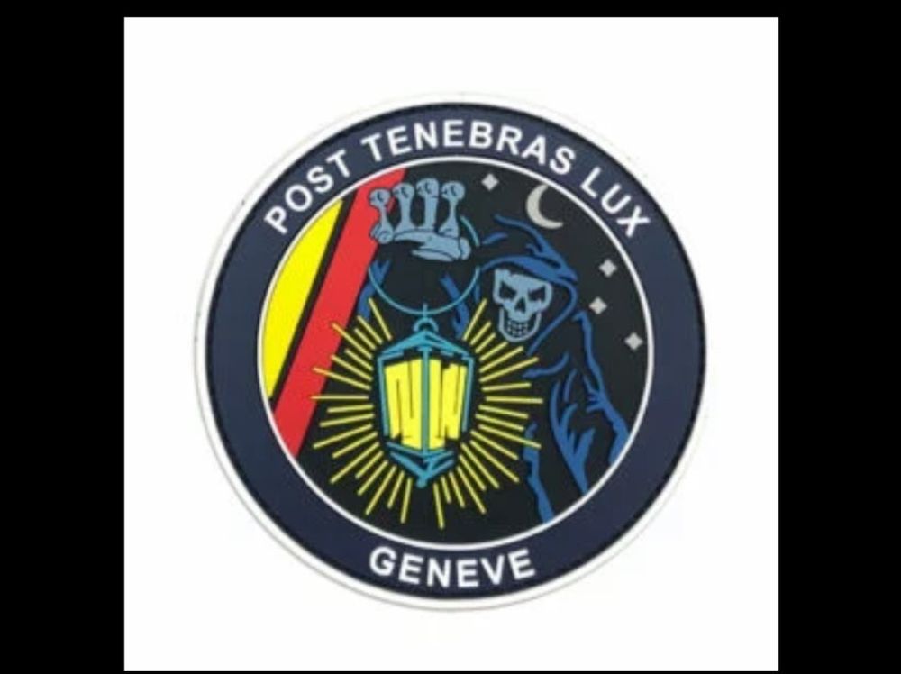 Badge PVC Police Genève - Post Tenebras Lux (Neu und originalverpackt ... Badge PVC Police Genève - Post Tenebras Lux (Neu und originalverpackt ...