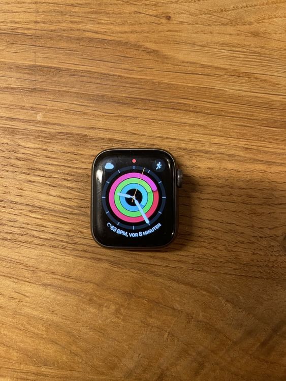 Apple Watch 4 (Gebraucht) in Buchs AG für CHF 25 – mit Lieferung auf ...