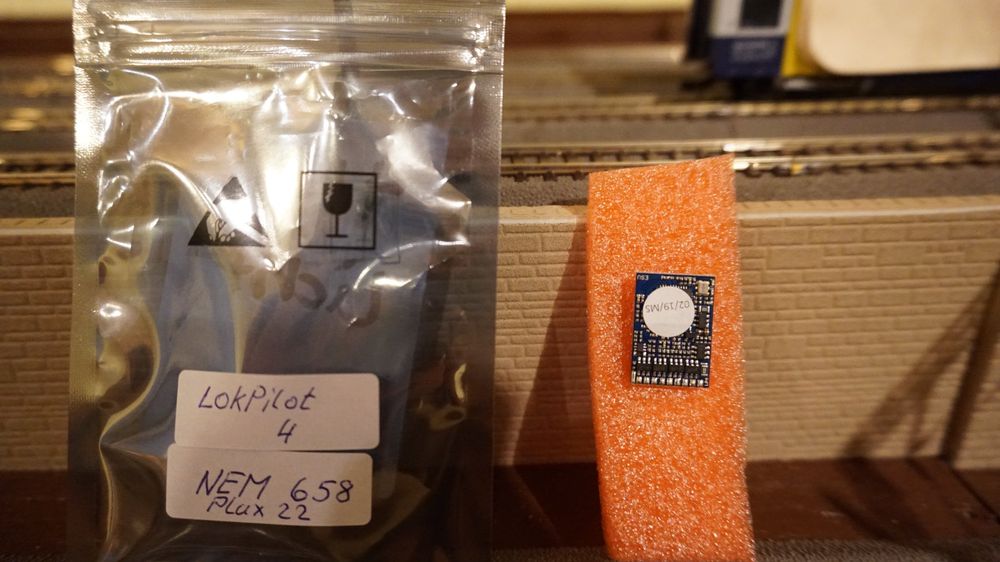 ESU Decoder LokPilot 4 mit Plux 22 Stecker DCC | Kaufen auf Ricardo