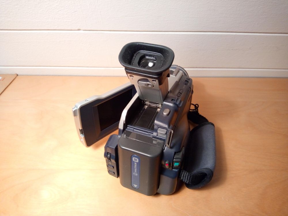 Sony Digital Handycam DCR-TRV16E (Gebraucht) in Hedingen für CHF 95 ...