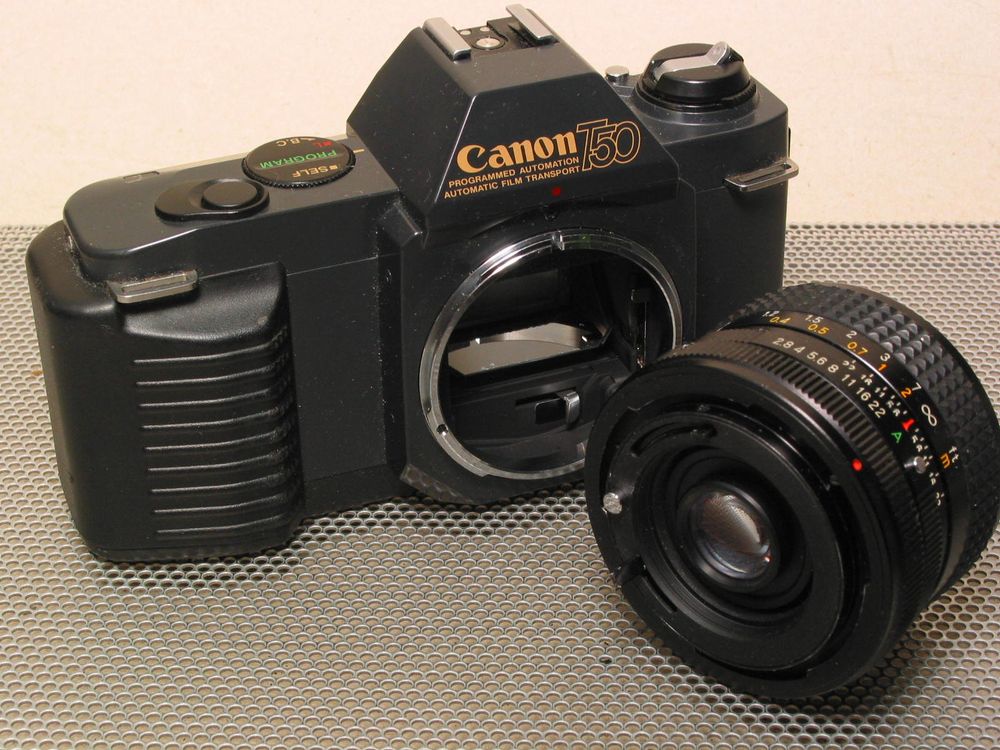 CANON T-50 FD 28mm 2.8 Mitakon Kleinbild Reflexkamera REPAIR (Defekt ...