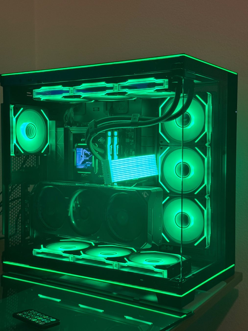 High-End Gaming PC / Ryzen 7 9800X3D / RTX 5080 / 32GB DDR5 (D'occasion ...