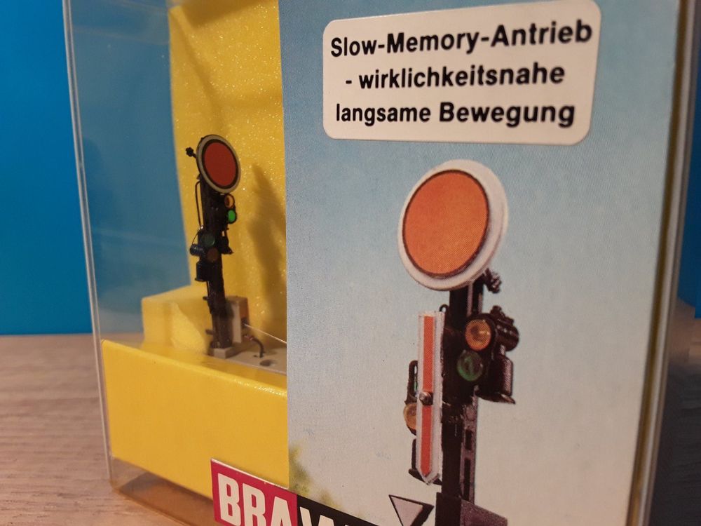BRAWA 8534 _ Form Vorsignal _ Slow Memory Antrieb _ Spur H0 (Neu und ...