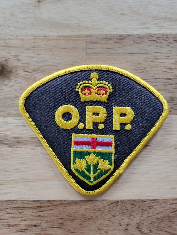 Badge - OPP - Ontario Provincial Police (D'occasion) à Villars-le ...