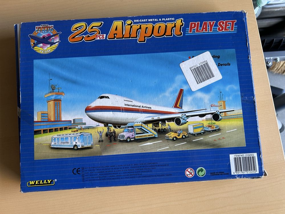 Rare Vintage 90‘s Welly, die Cast Airport Playset 25 PCS (Neu und ...