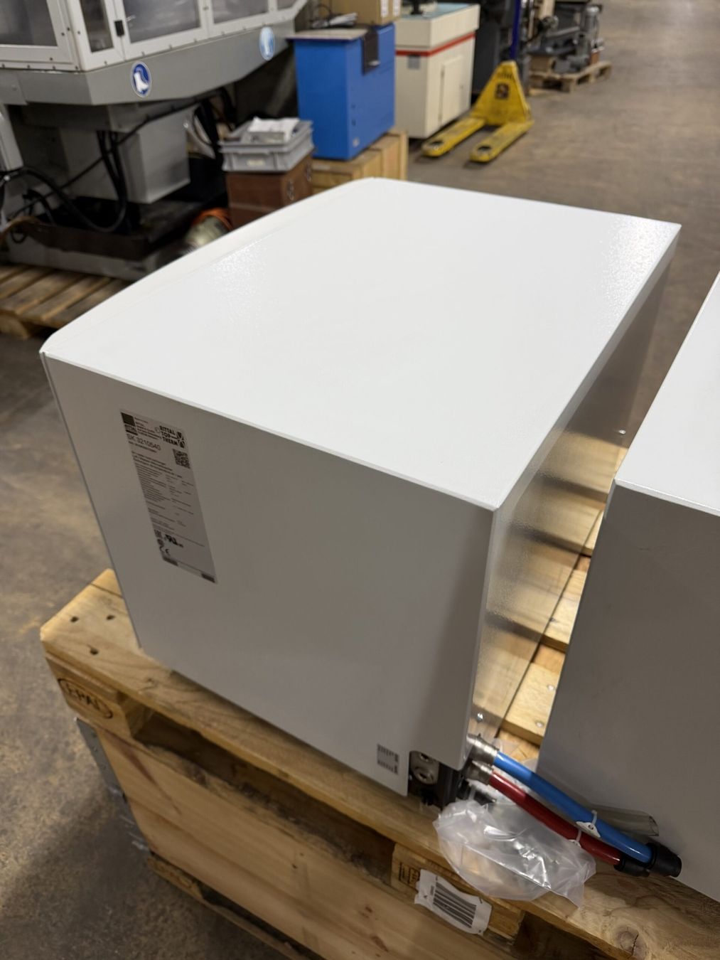 Luft Wasser Wärmetauscher Rittal SK 3210 (Gebraucht) in Zuchwil für CHF ...