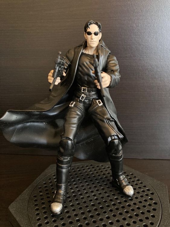 Vintage N2 Toys, The Matrix Neo dual MP5 Action Figure (Gebraucht) in ...