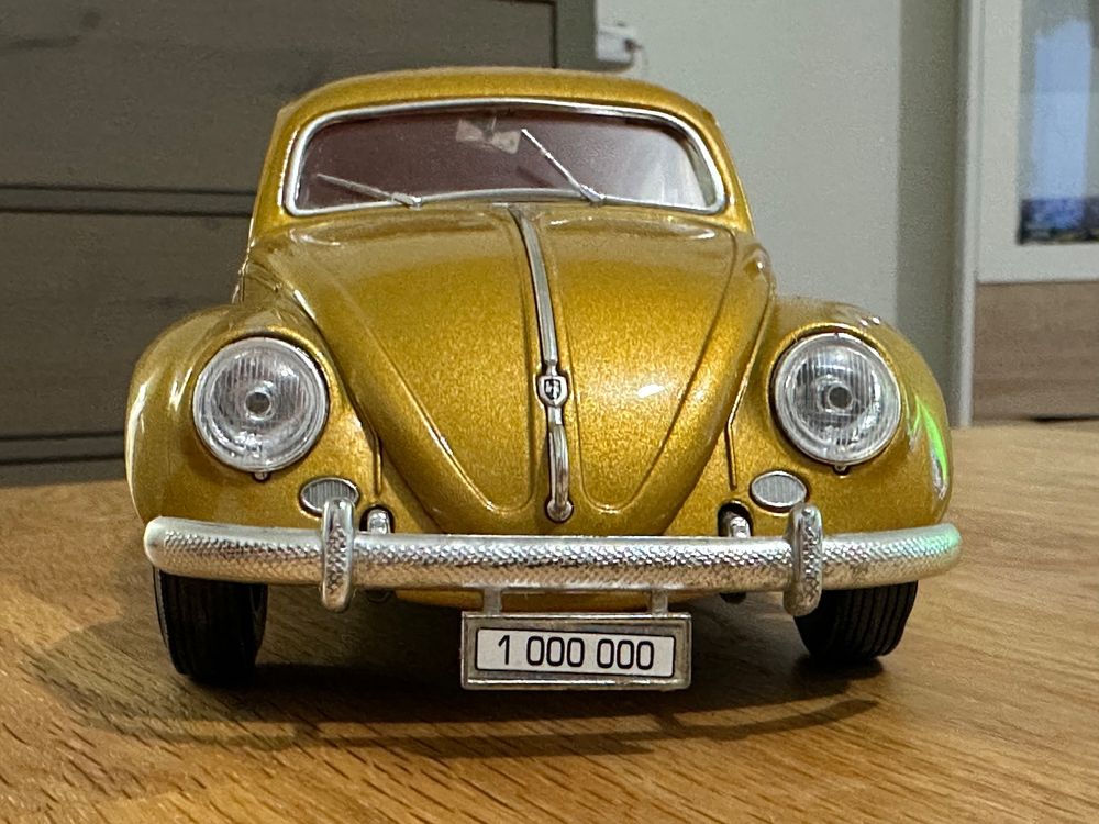 VW Käfer Gold Burago 1/8 Metall | 1‘000‘000 Spezial Edition (Gebraucht ...