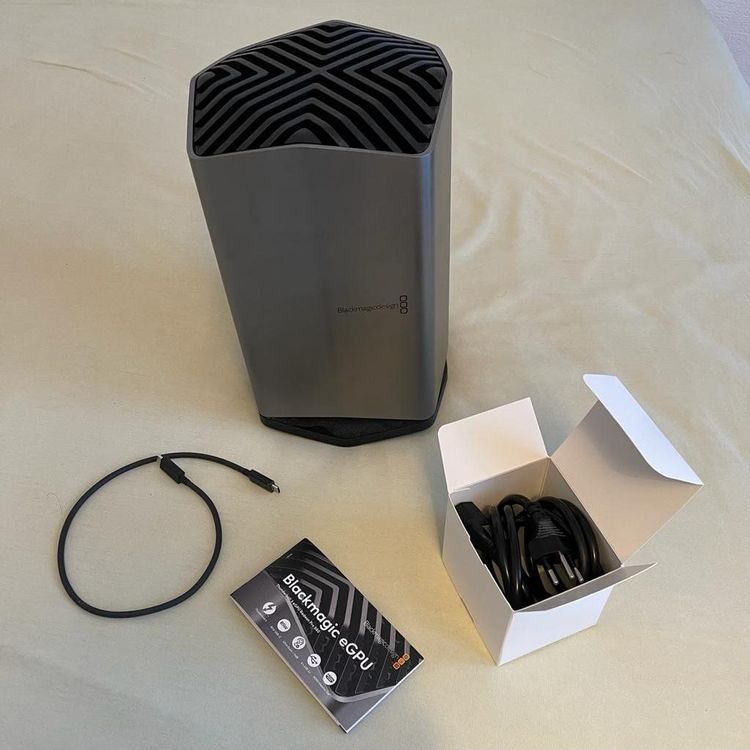 Externe Grafikkarte: Blackmagic eGPU AMD Radeon Pro &USB Hub | Kaufen ...