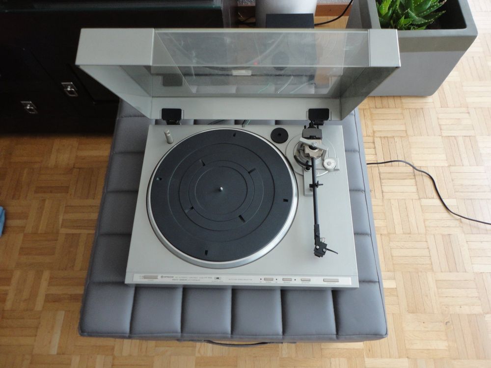 HITACHI HT-R10 Plattenspieler ab CHF 1.--!!! Bitte lesen!!! (Gebraucht ...