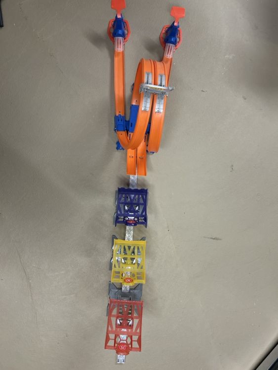 Hot Wheels Looping Rennbahn, mit Trefferkörben (Gebraucht) in ...