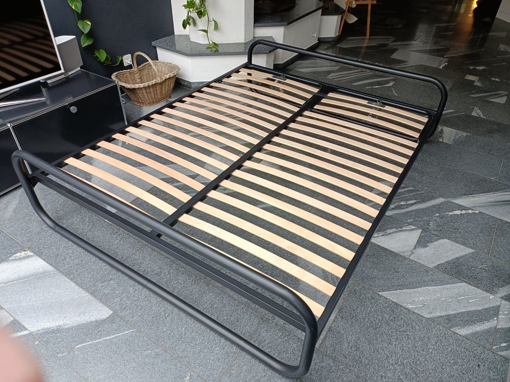 Stahlrohrbett im Stil 455 Alfred Roth / Replica | Kaufen auf Ricardo