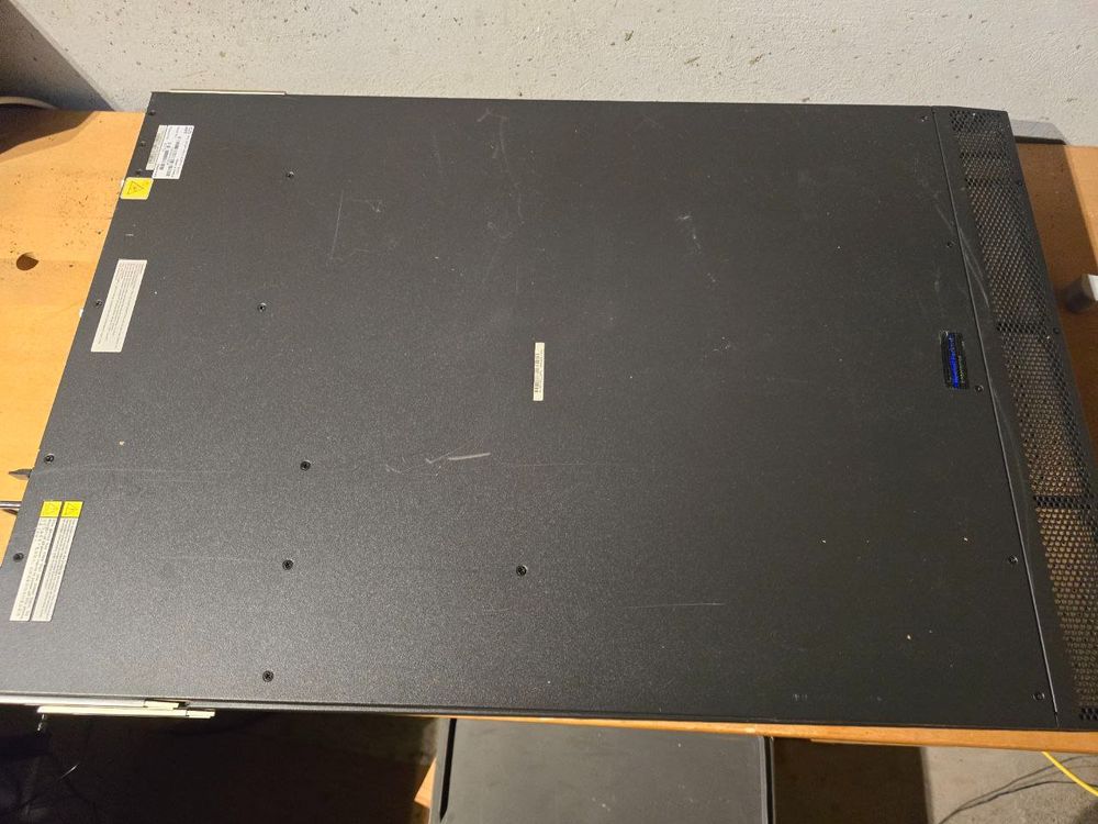 2× HPE FlexFabric 5900AF JC772A – 48× 10GbE SFP+, 4× 40GbE (Gebraucht ...