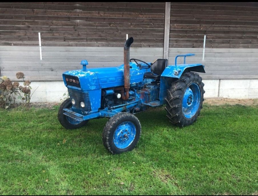 Ford 2000 | Acheter sur Ricardo