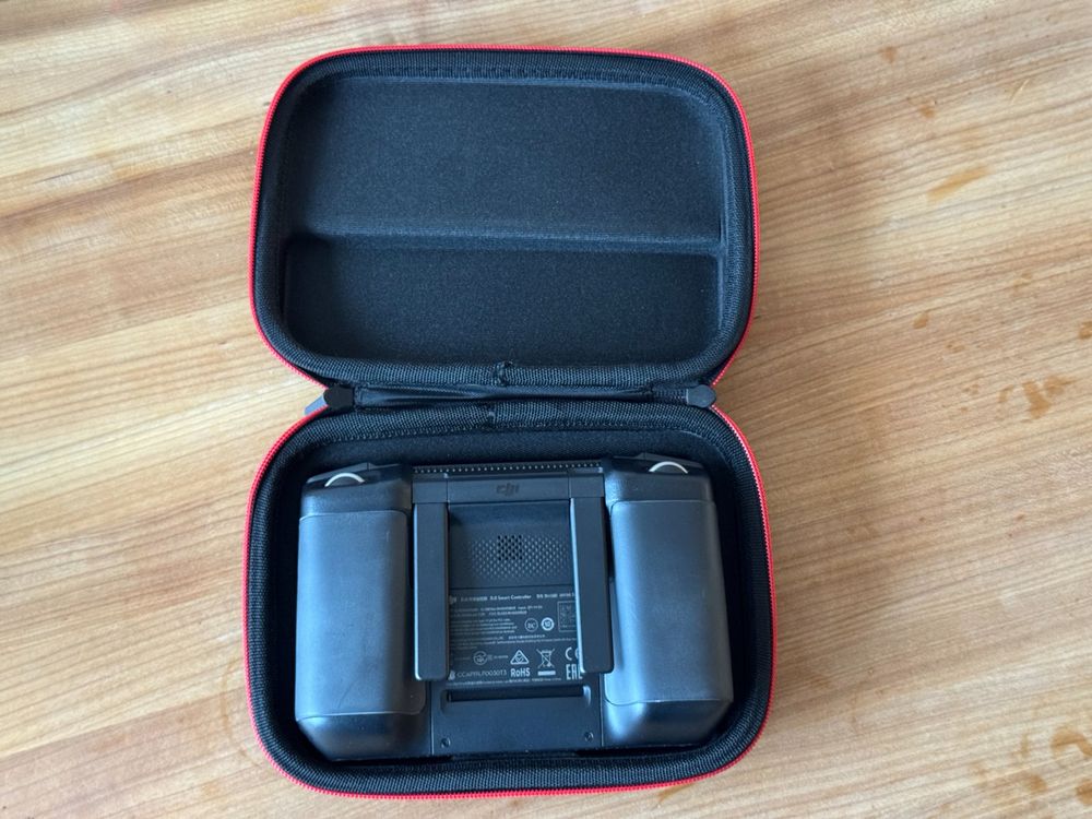 DJI Smart Controller - Top Zustand - Inkl. Case! (Gebraucht) in ZÜRICH für CHF 290 – mit ...