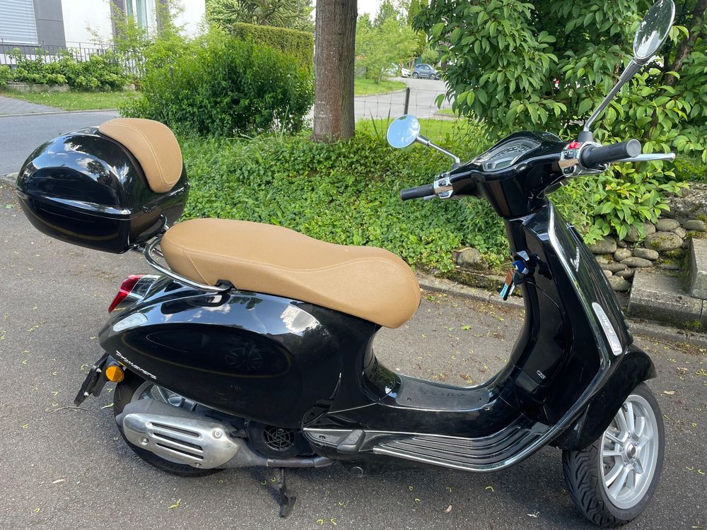 Vespa Primavera 125 ABS (Gebraucht) in Zug für CHF 4100 – nur Abholung auf Ricardo kaufen