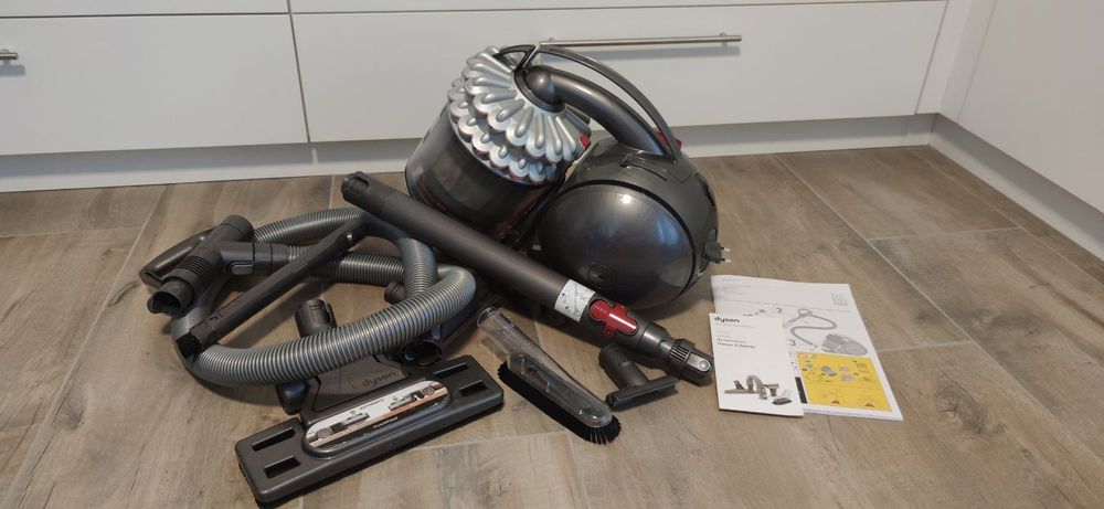 Dyson DC 52 allergy complete musclehead (Gebraucht) in winkel für CHF 150 – mit Lieferung auf ...