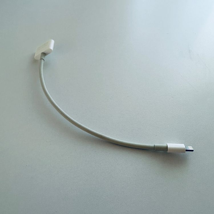 Original Apple Lightning auf 30-poliges Adapter Kabel A1450 (Gebraucht ...