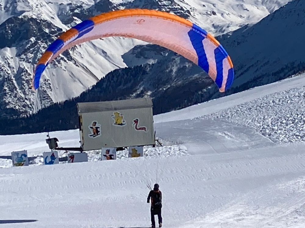 Gleitschirm Phi Tenor Light 19 – getestet (Gebraucht) in Meilen für CHF ...