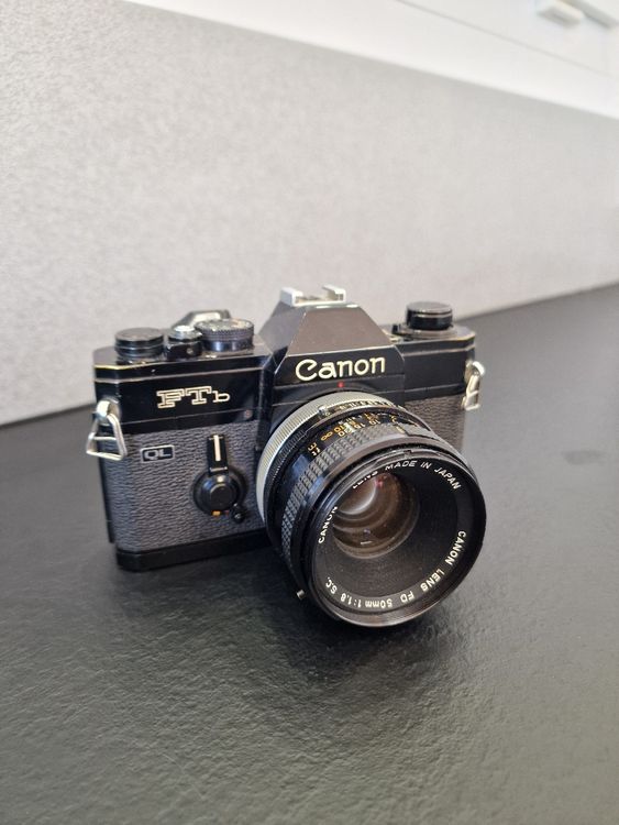 Appareil photo vintage Canon FTb + 1 objectifs 📸 (Gebraucht) in Vionnaz ...