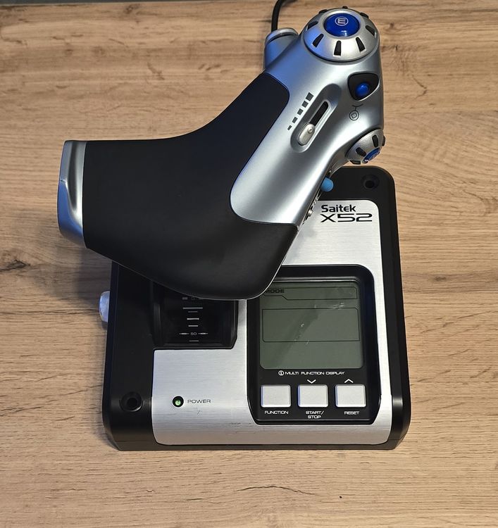 Saitek X52 HOTAS (Gebraucht) in Binningen für CHF 35 – mit Lieferung ...