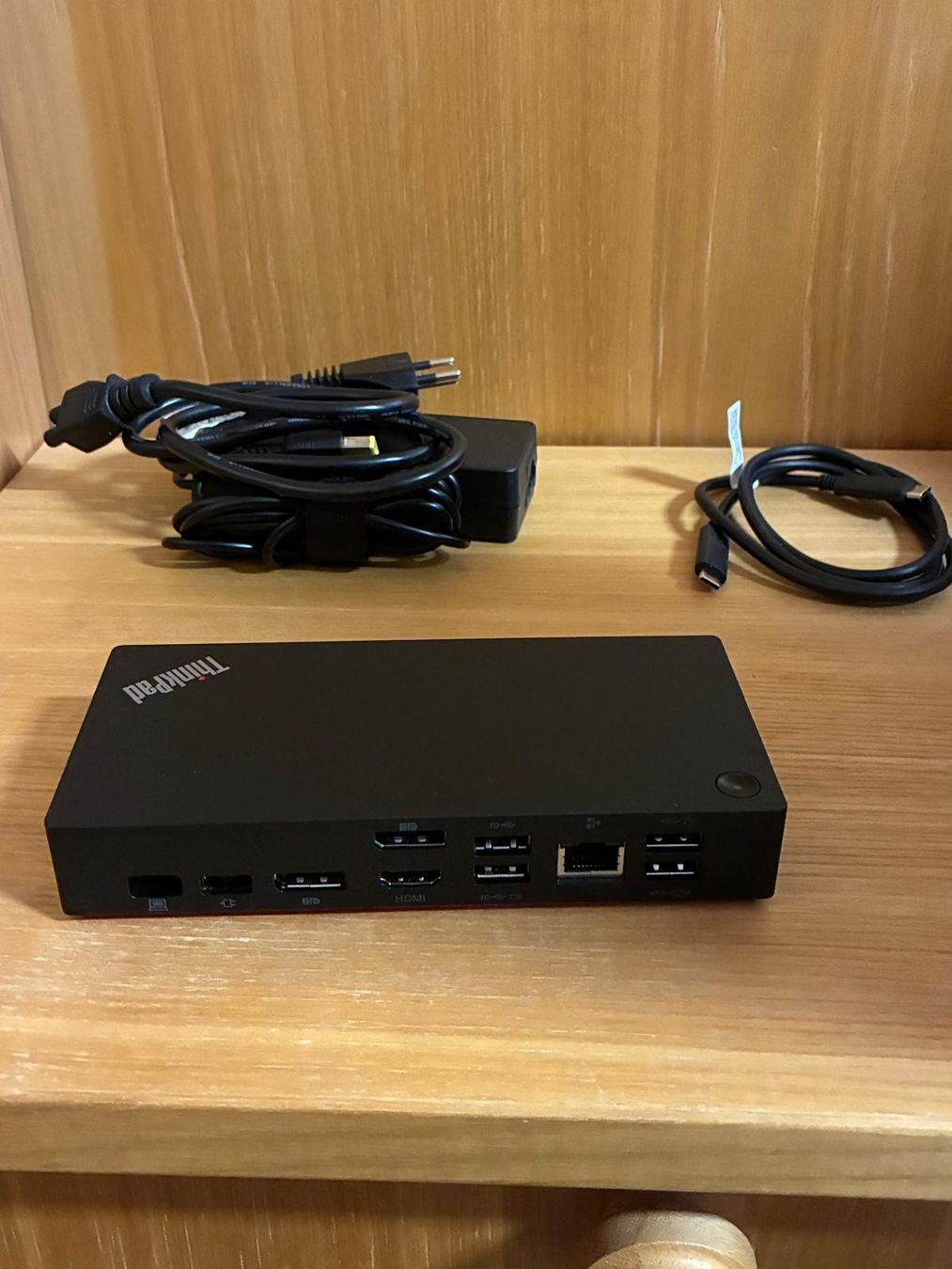 Lenovo ThinkPad Docking Station 40AY – top Zustand (Gebraucht) in ...