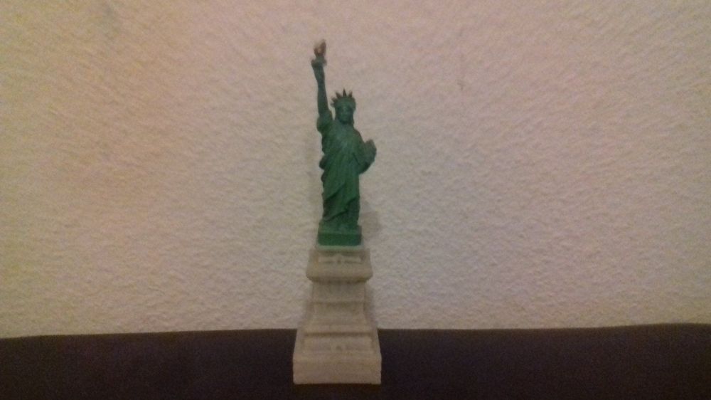 Freiheitsstatue Colbar U.S.A. (Gebraucht) in für CHF 4.9 – mit ...