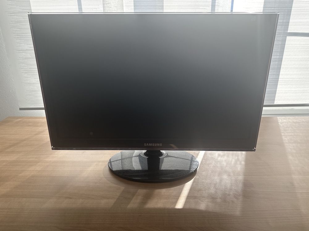 Samsung SyncMaster P2450 Bildschirm (Gebraucht) in Balterswil für CHF 9 ...