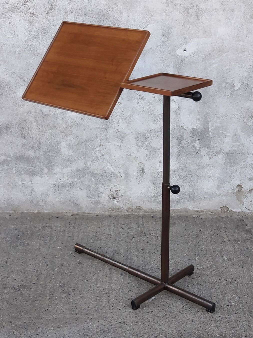 Table multifonction / Tisch Embru Caruelle ab 1fr am 1.Feb (D'occasion ...