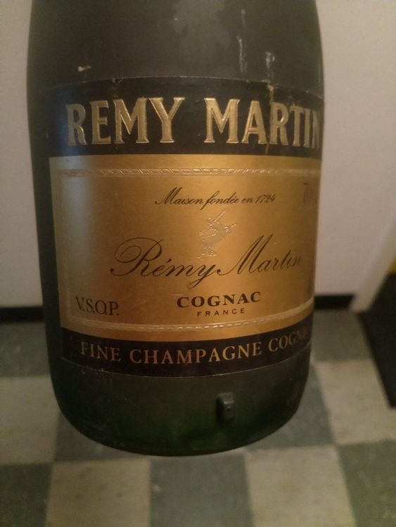Remy Martin Congac 70cl ca 80 er Jahre ungeöffnet selten (Neu (gemäss ...