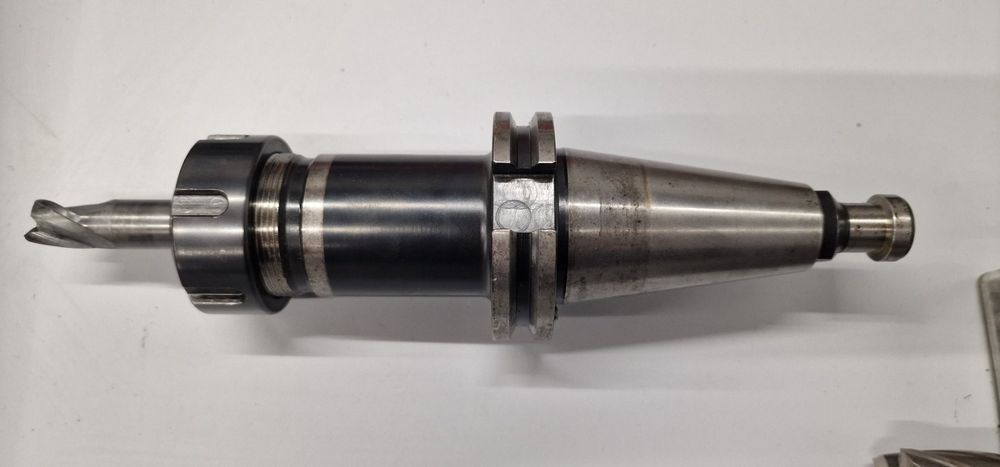 Spannzangehalter E32 (Gebraucht) in Unterterzen für CHF 33 – mit Lieferung auf Ricardo kaufen