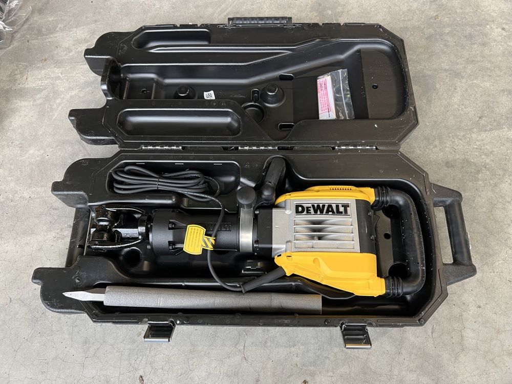 Marteau démolisseur Dwalt D25960K avec coffret et 1 burin (Gebraucht ...
